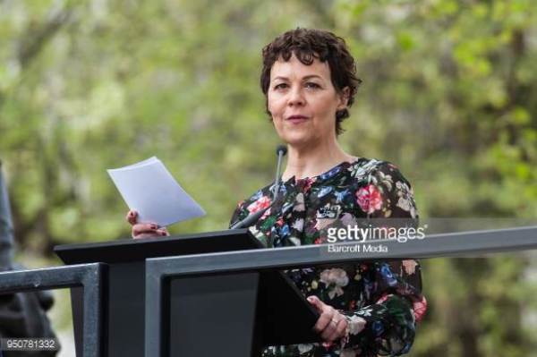Helen Reads Speech at Millicent Fawcett Statue Unveiling - Helen McCrory